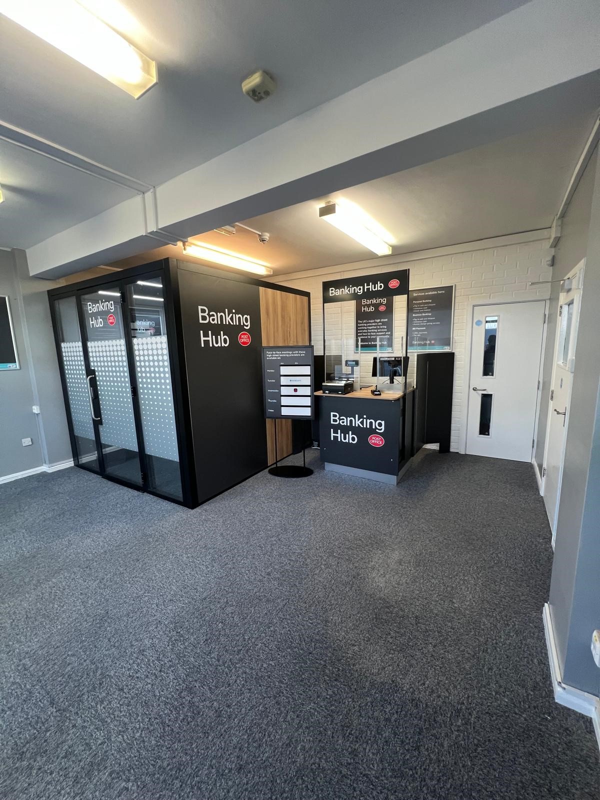 Cash Access UK - New Ollerton (Nottinghamshire)