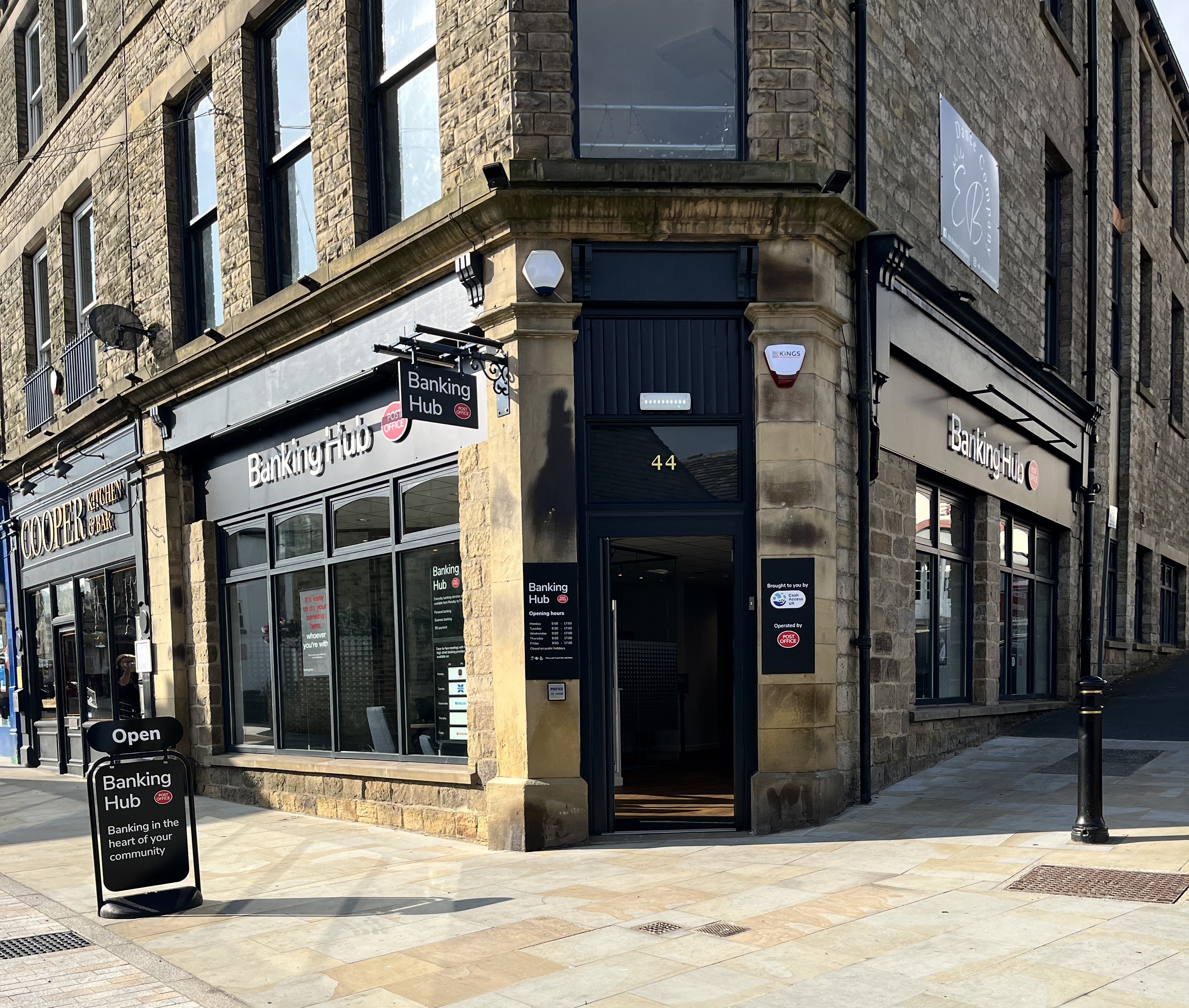 Cash Access UK - Elland Banking Hub opens